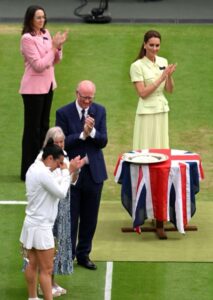 Kate Middleton Cheers Ons Jabeur At Wimbledon